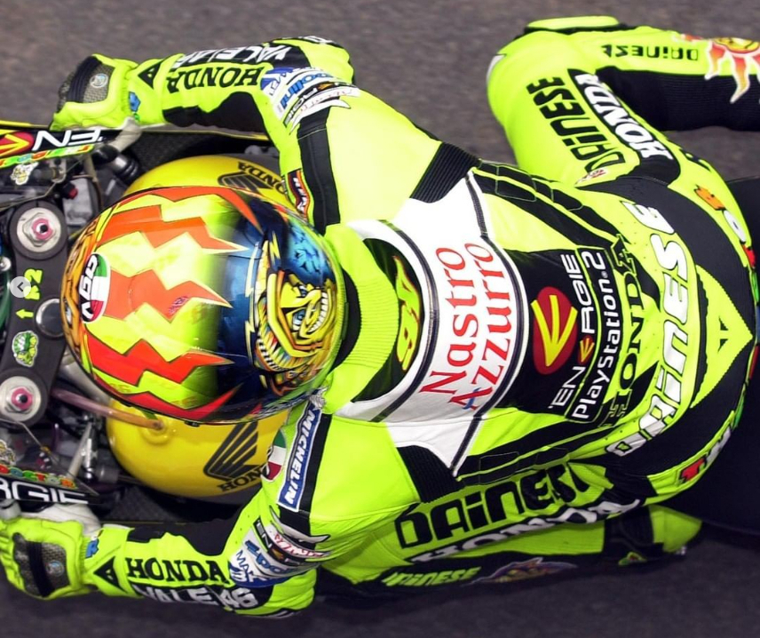 【予約受付中】ロッシ2001 500ccタイトル SUN & MOON デザインのK1 S